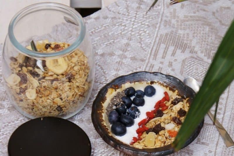 Super Simple Plastic Free Snacks For Families – Simply Living Green